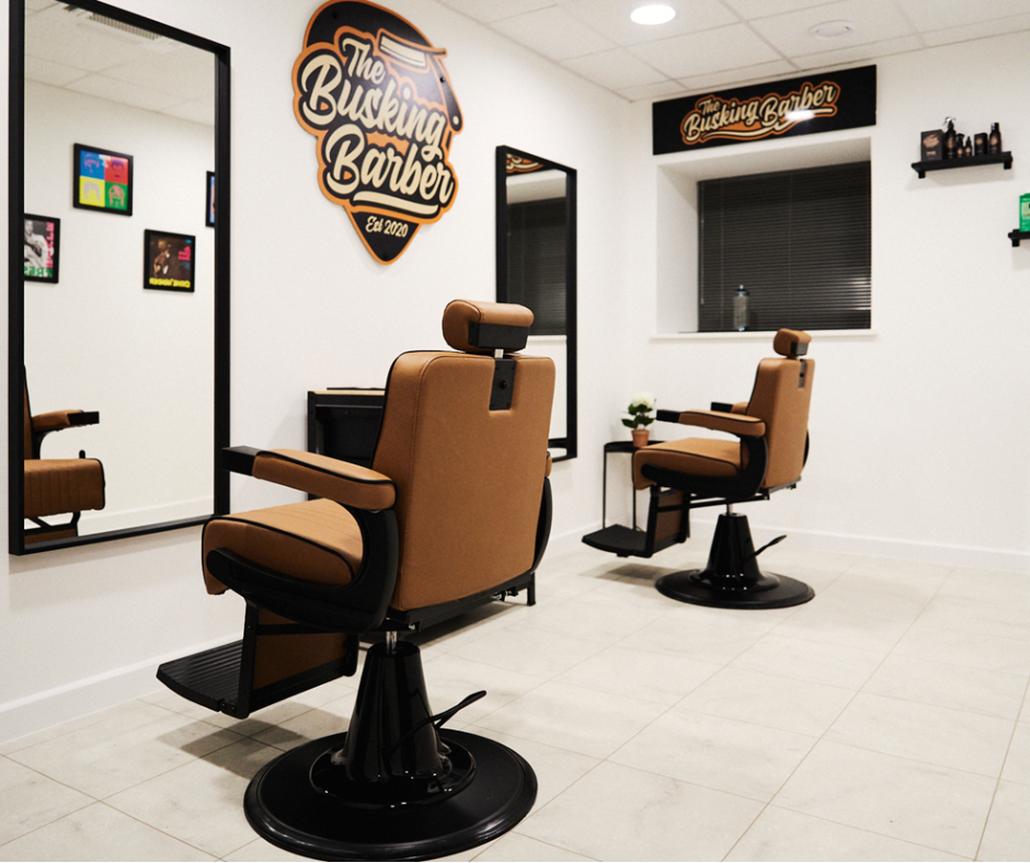 The Busking Barber Joins Avenue Tennis! - Avenue Tennis